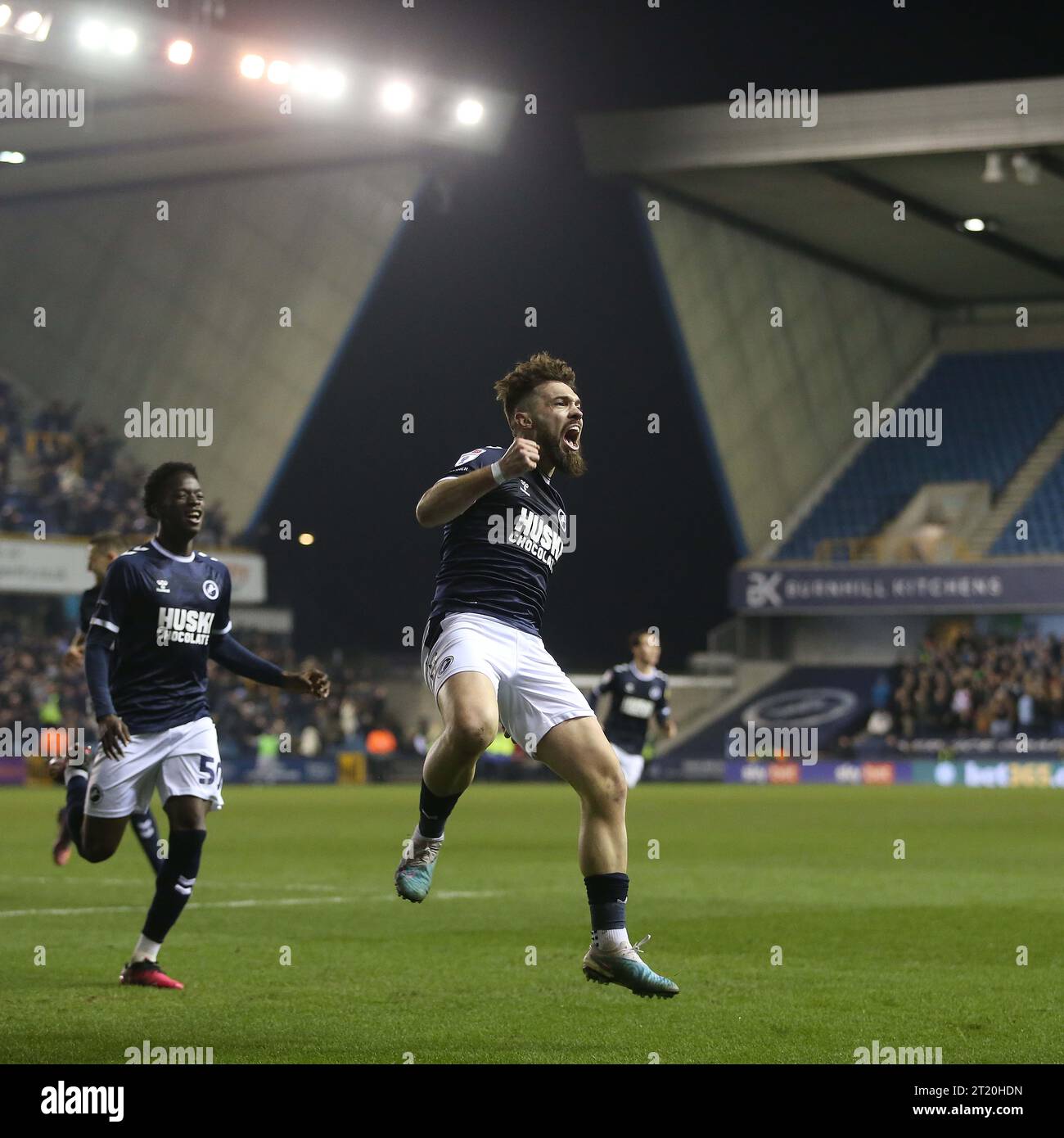 Millwall v burnley hi-res stock photography and images - Alamy
