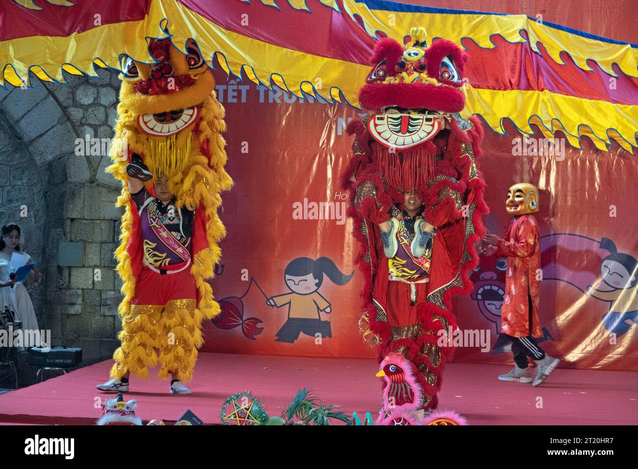 Ao dai festival hi-res stock photography and images - Alamy