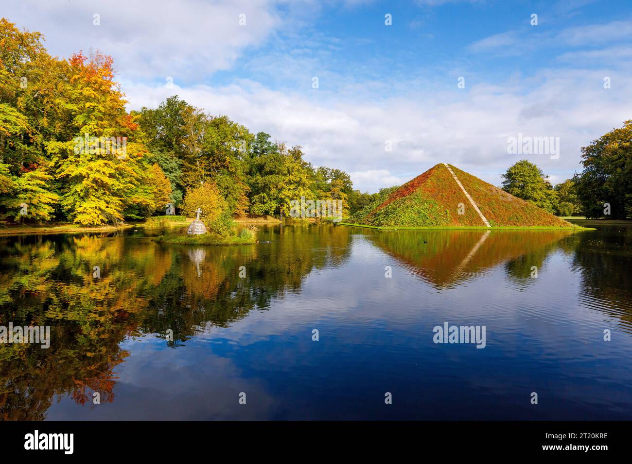 Herbst in Brandenburg - Fuerst-Pueckler-Park Branitz DEU/Deutschland ...