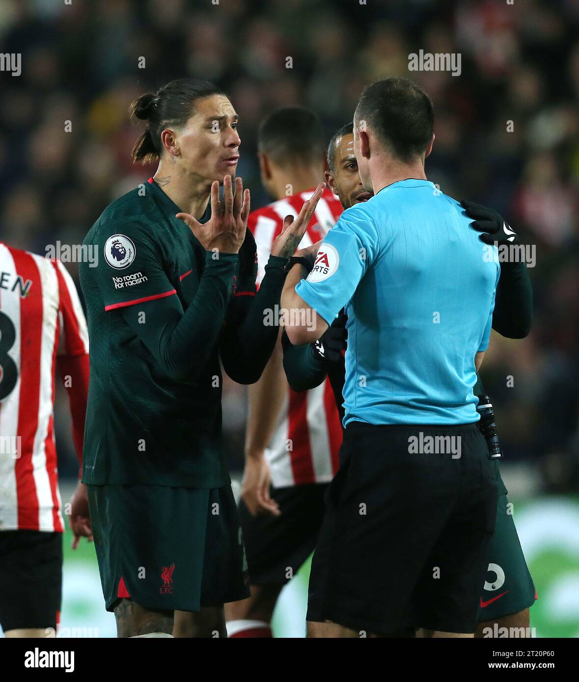 Darwin Nunez of Liverpool looks frustrated and annoyed. - Brentford v ...