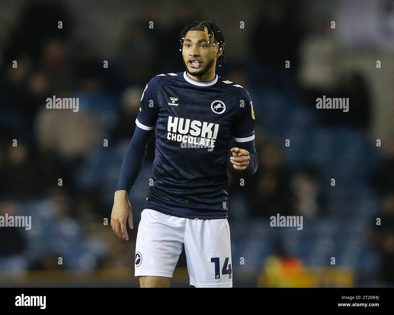 Millwall stadium 2022 hi-res stock photography and images - Alamy