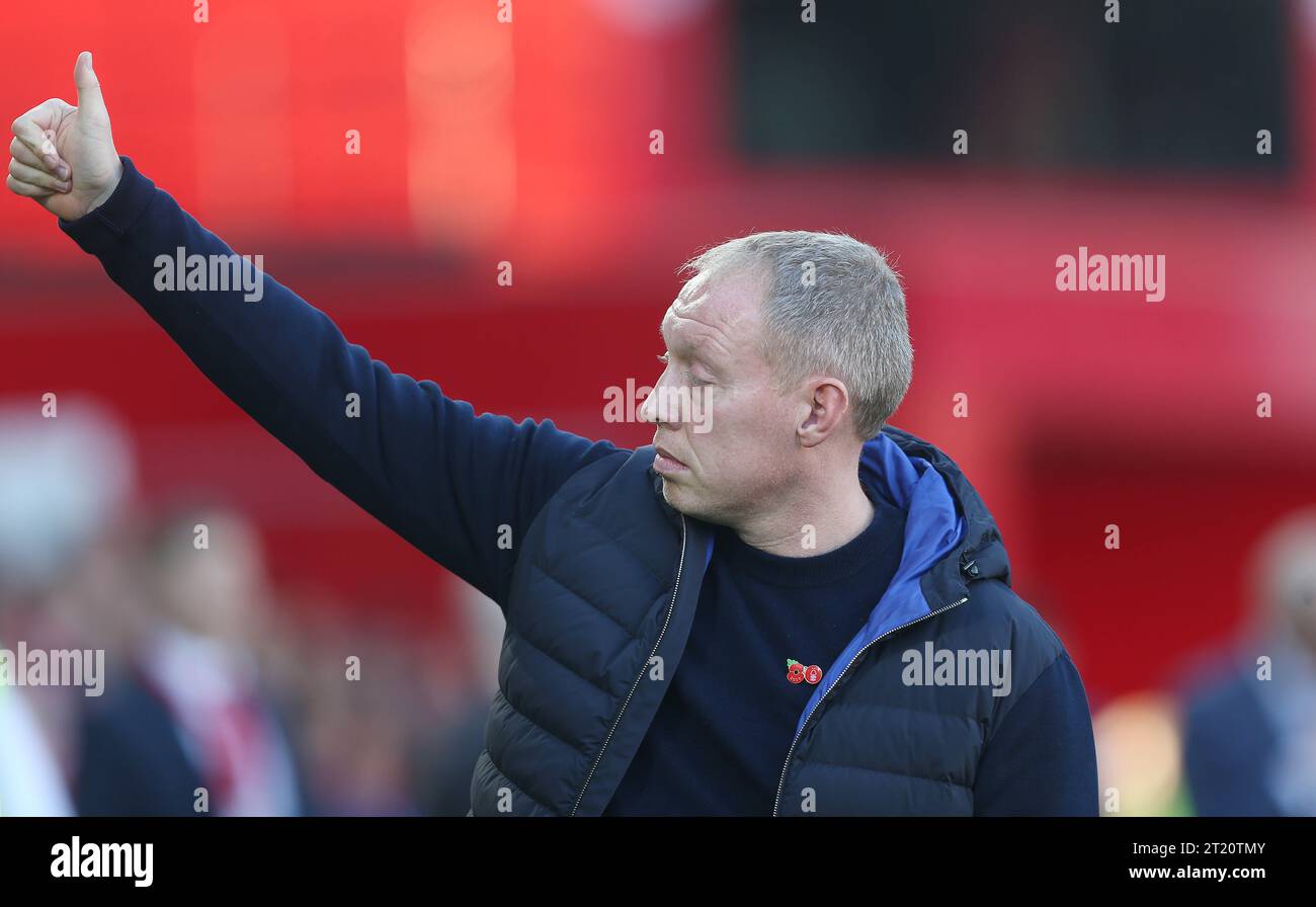 Steve Cooper Manager of Nottingham Forest. - Nottingham Forest v ...