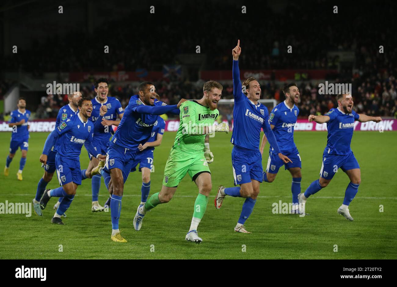 Mikael Mandron & Jake Turner of Gillingham celebrates victory ...
