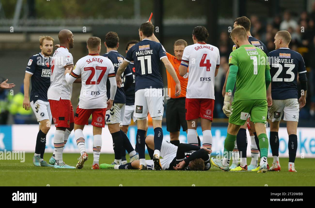 Millwall the new den 2022 hi-res stock photography and images - Alamy
