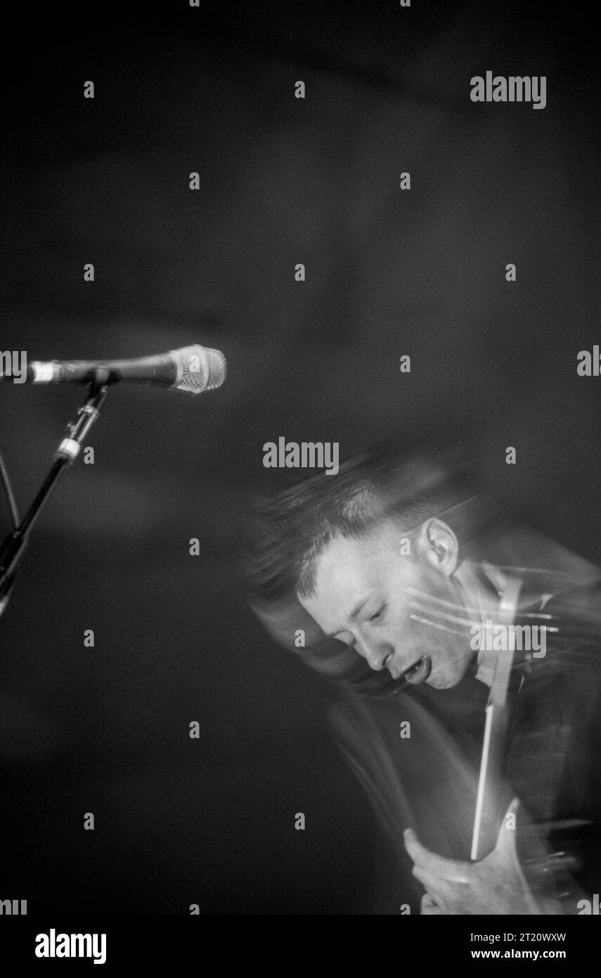 1997 computer Black and White Stock Photos & Images - Alamy