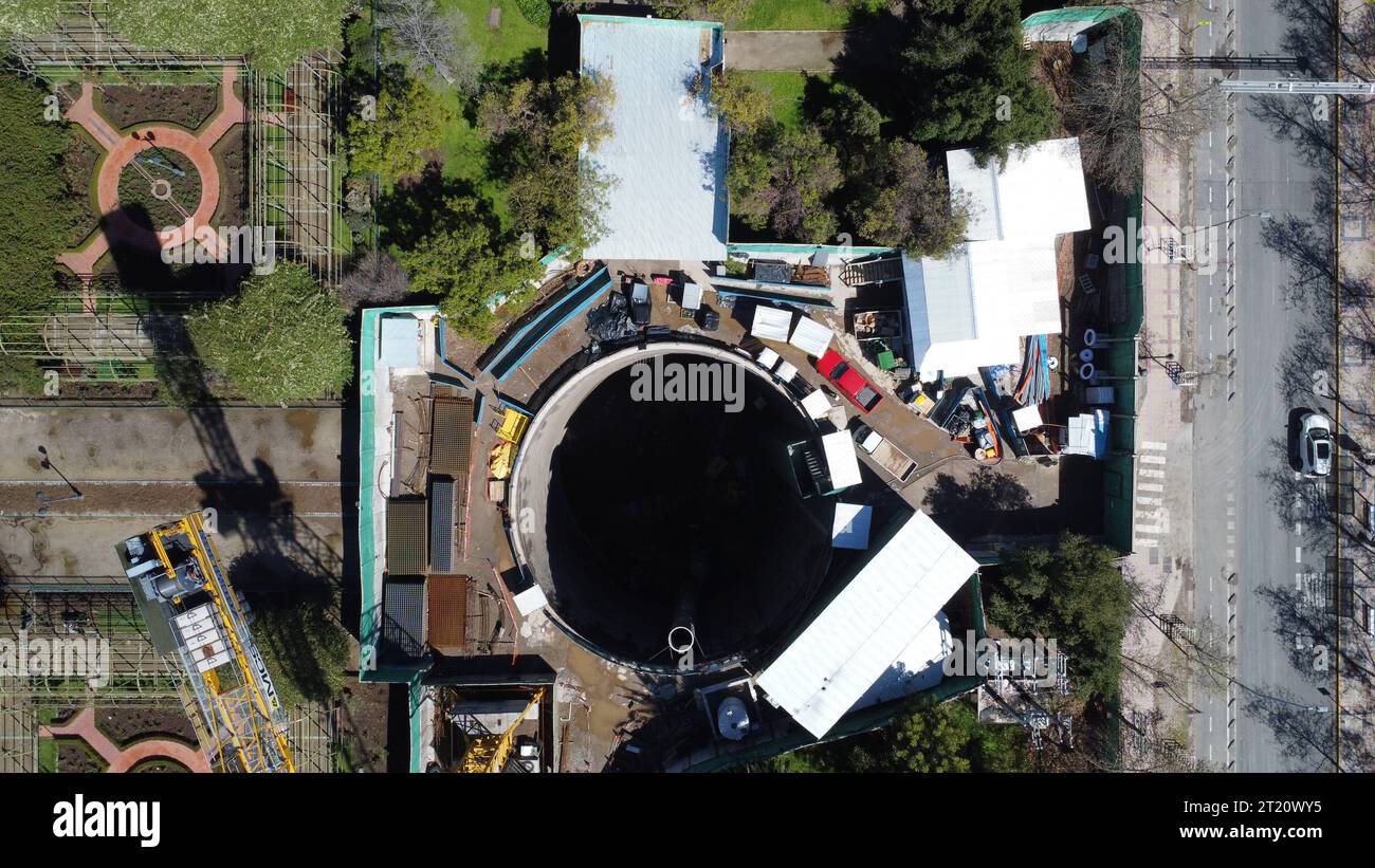 Line 7 Parque Araucano station under construction, Metro de Santiago ...