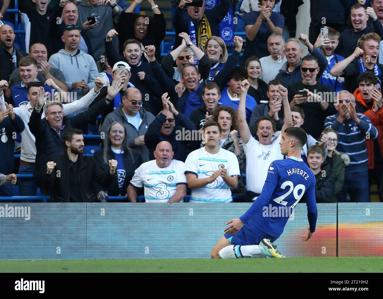 Chelsea goal celebration 2022 hi-res stock photography and images - Alamy