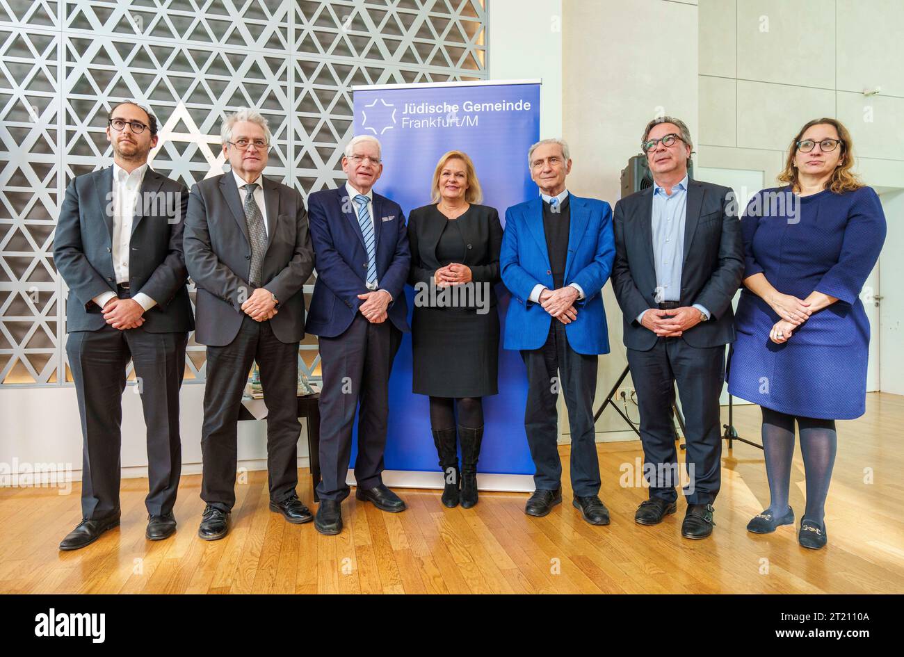 Jennifer korn hi-res stock photography and images - Alamy