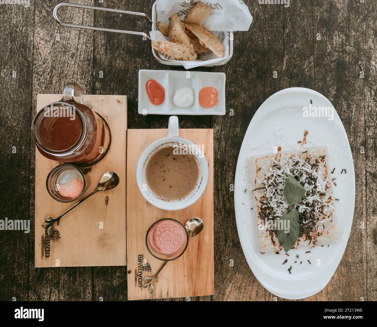 Potato wadges hi-res stock photography and images - Alamy