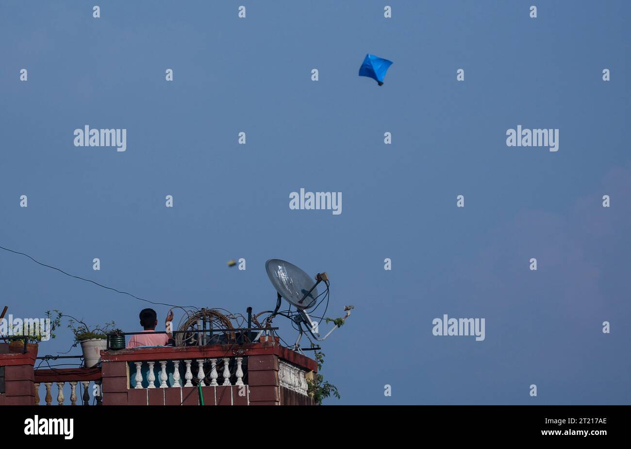 Kathmandu, Bagmati, Nepal. 16th Oct, 2023. Nepali kids fly kites in ...