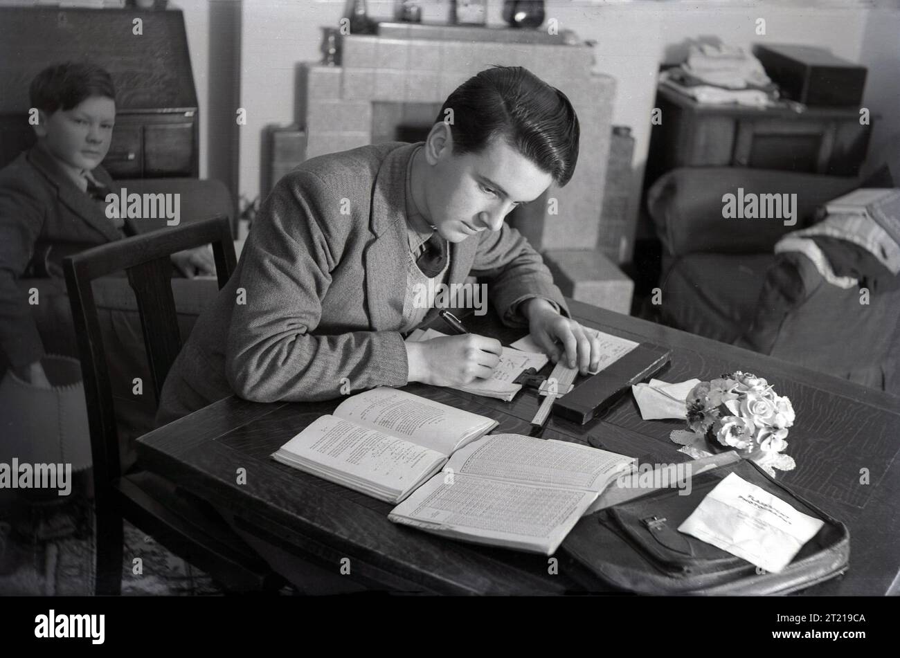 1950s young man in a white shirt hi-res stock photography and images ...