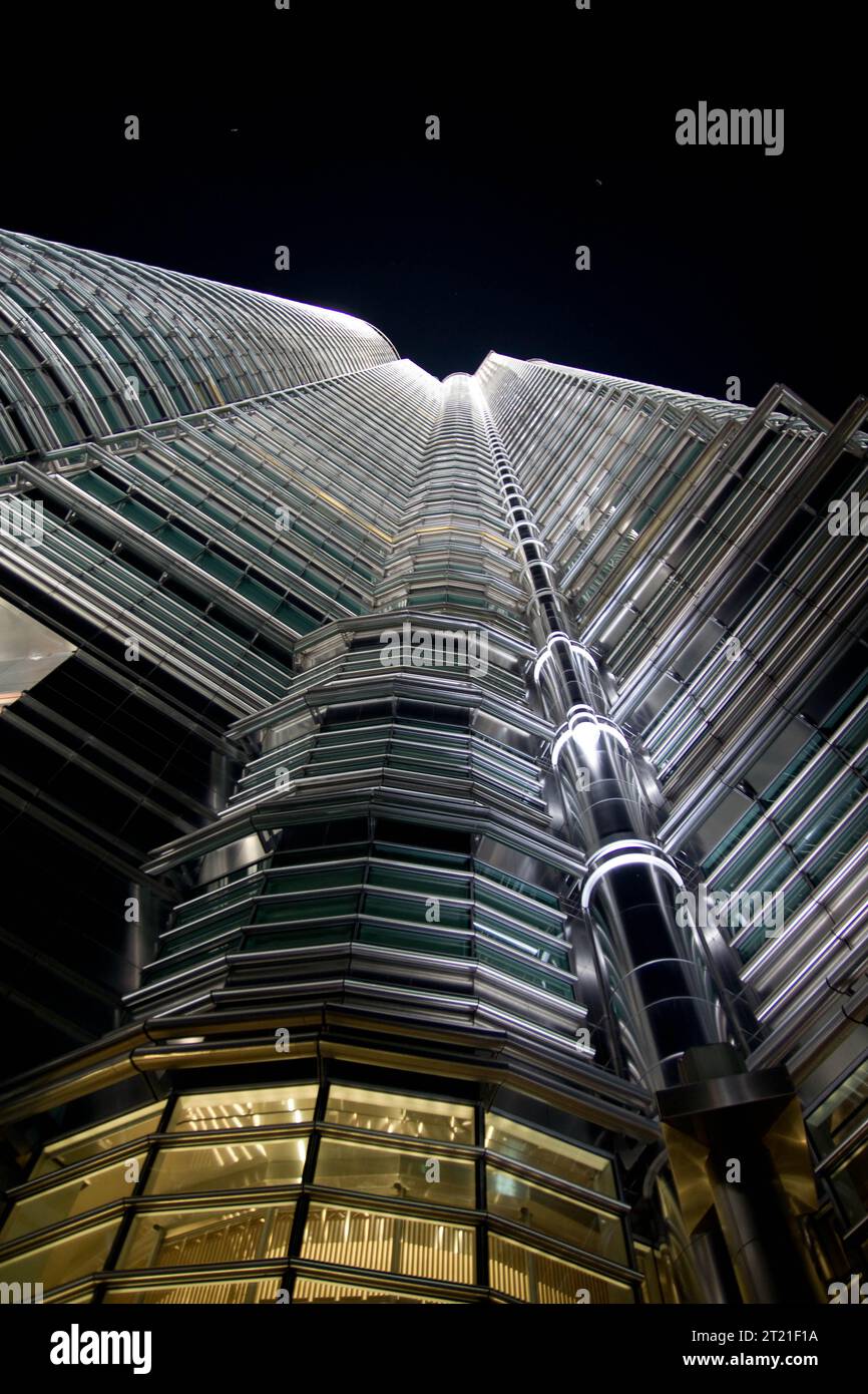 Kuala Lumpur, Malaysia - 9 October 2009: View of the Petronas Twin ...