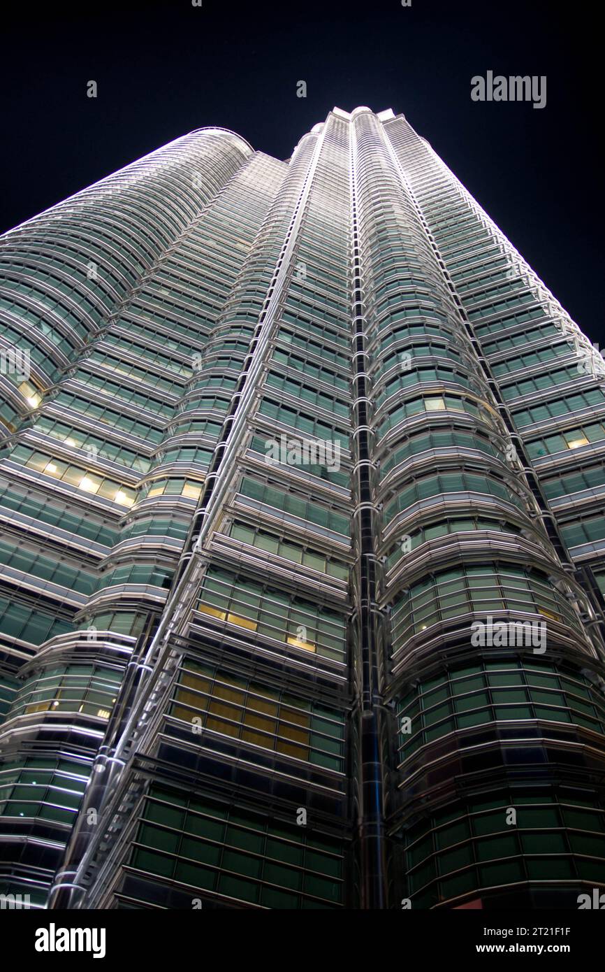 Kuala Lumpur, Malaysia - 9 October 2009: View of the Petronas Twin ...