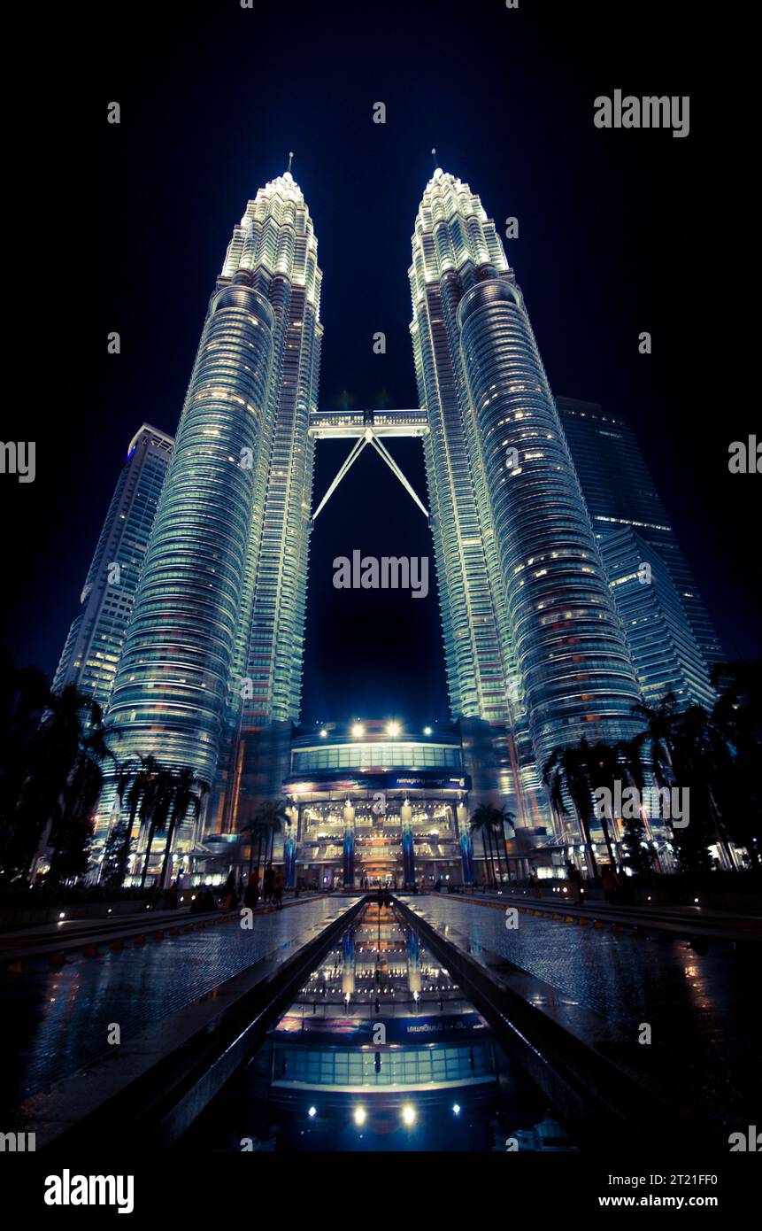 Kuala Lumpur, Malaysia - 9 October 2009: View of the Petronas Twin ...