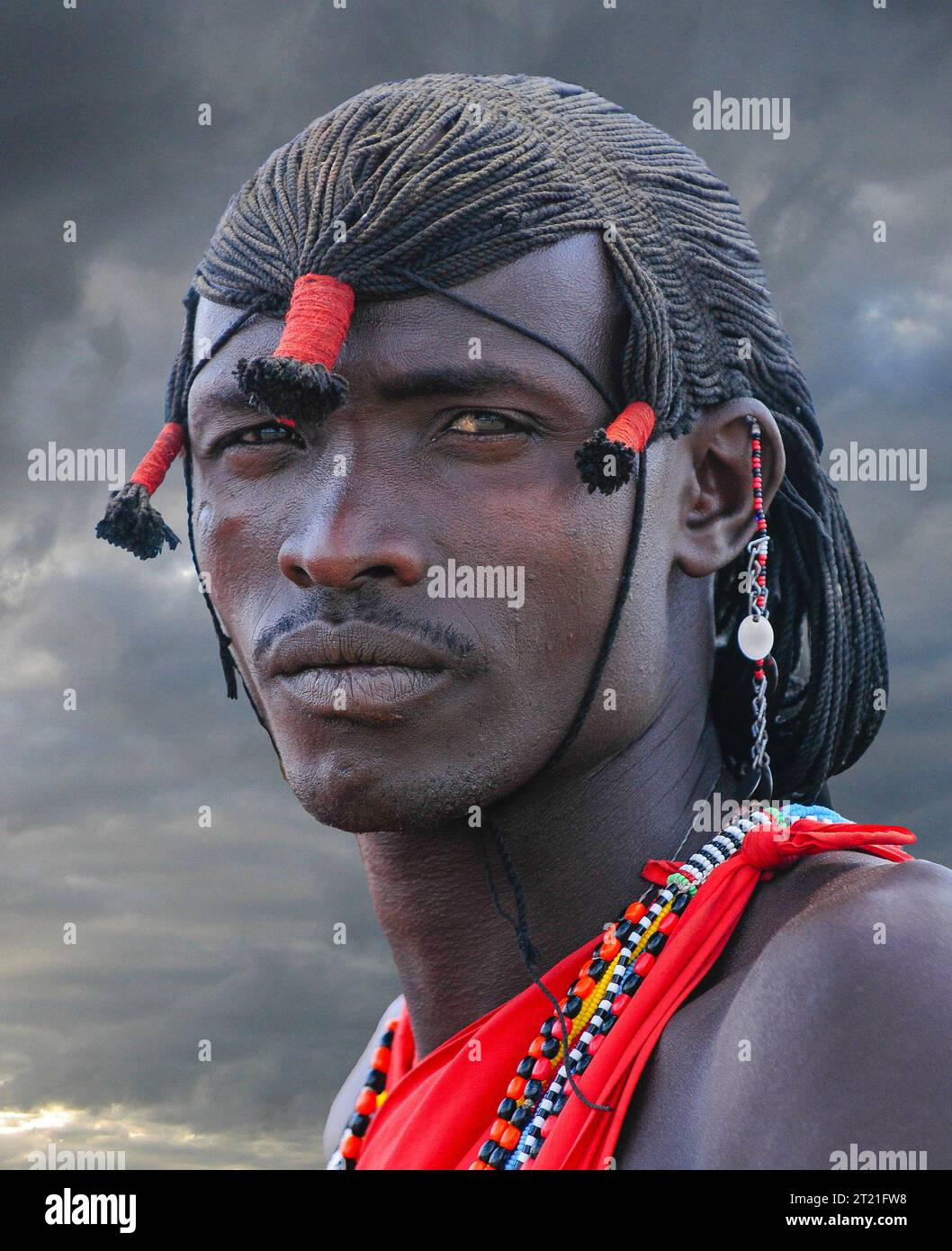 Masai head dress hi-res stock photography and images - Alamy