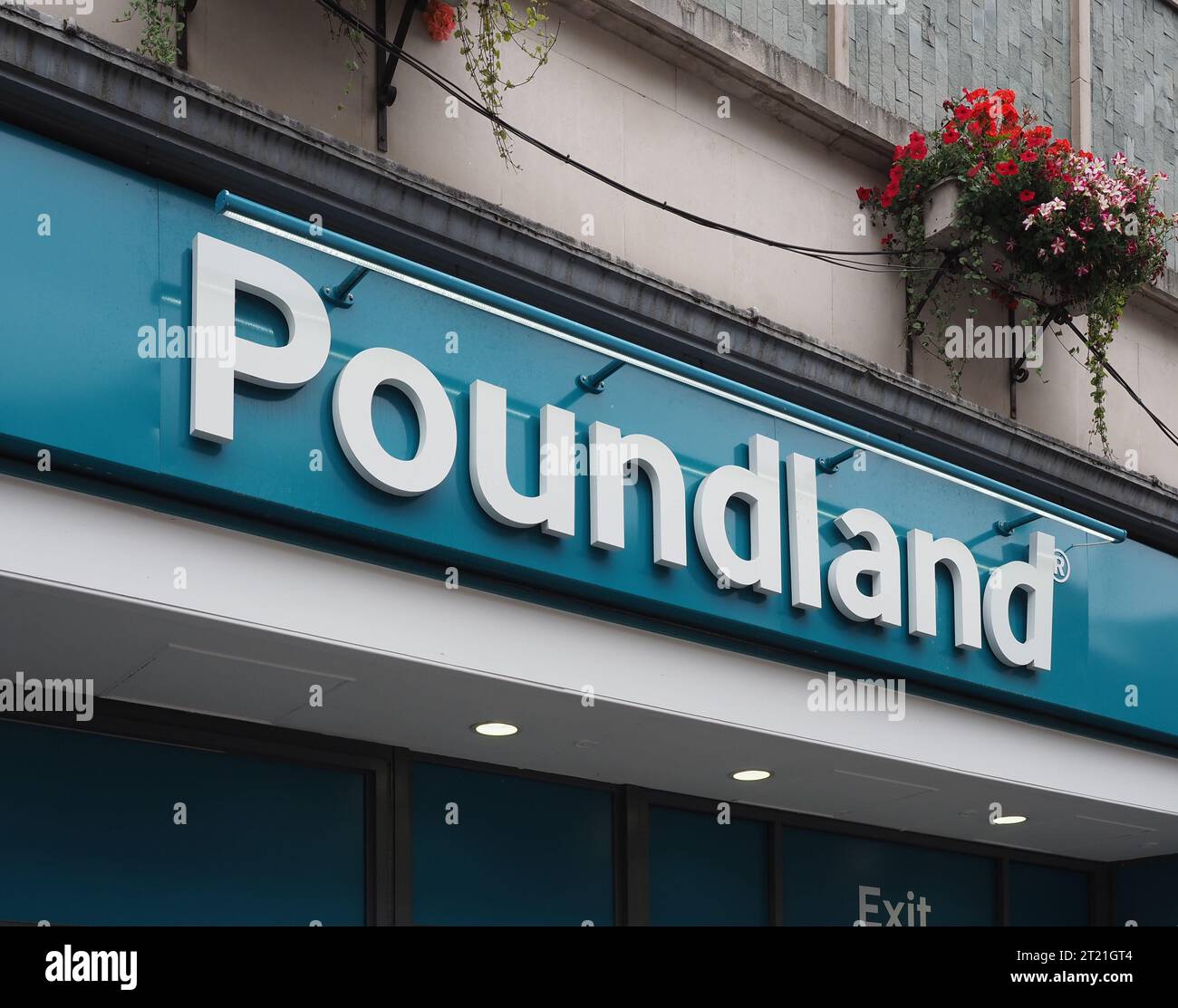 INVERNESS, UK - SEPTEMBER 13, 2023: Poundland store sign Stock Photo ...