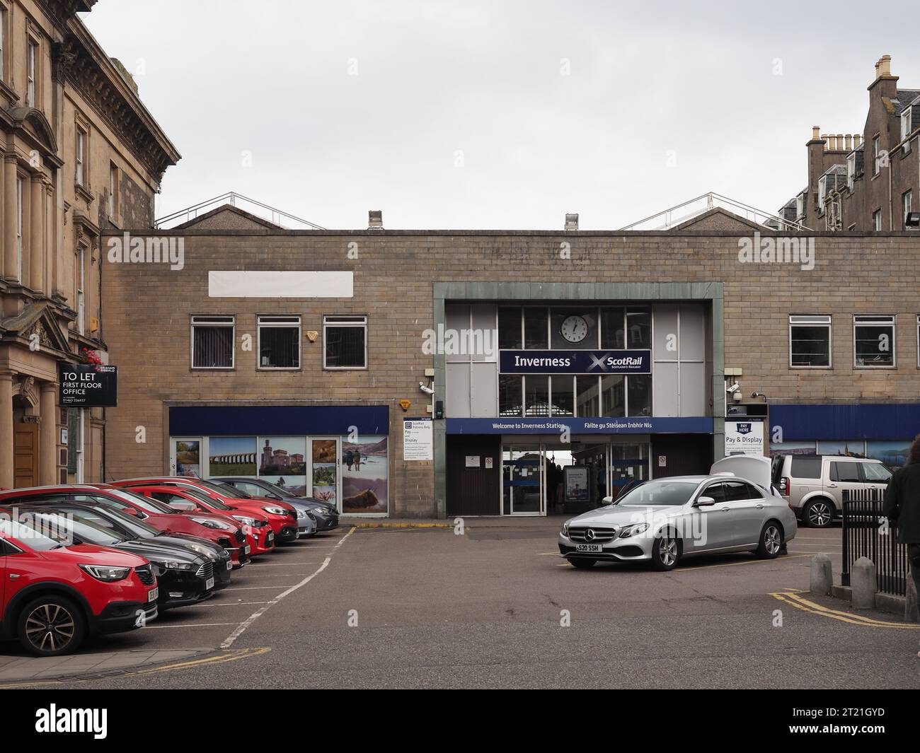 Inverness railway hi-res stock photography and images - Alamy
