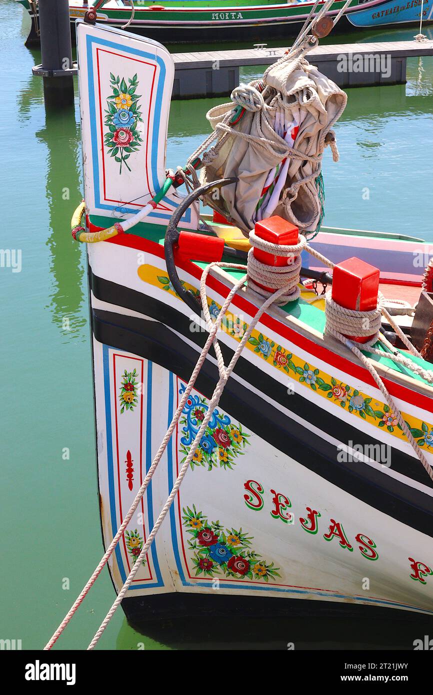 Boat hull font hi-res stock photography and images - Alamy