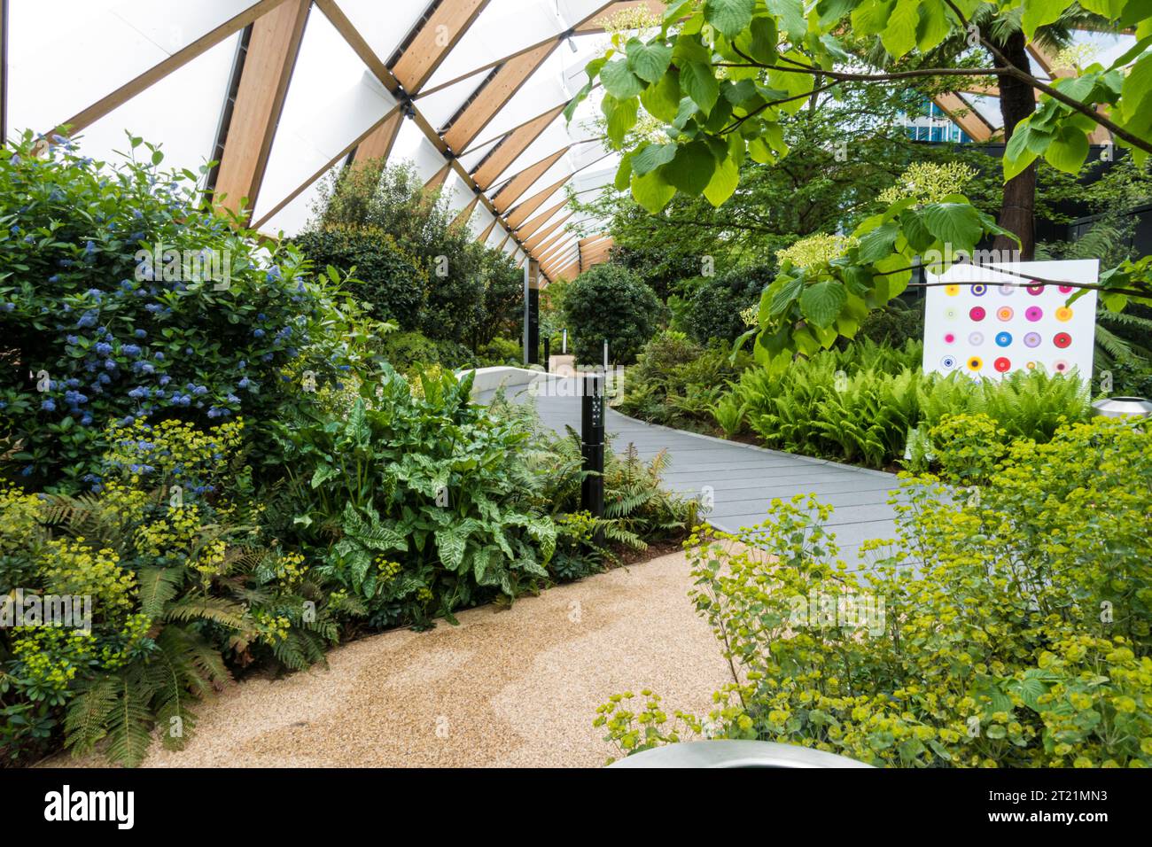 Crossrail place roof garden hi-res stock photography and images - Alamy