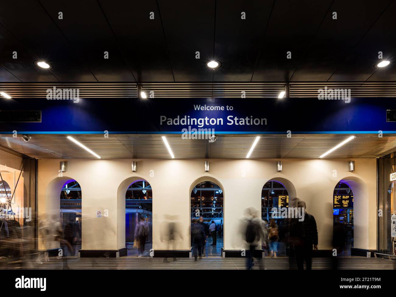 London paddington skyline sunset hi-res stock photography and images ...