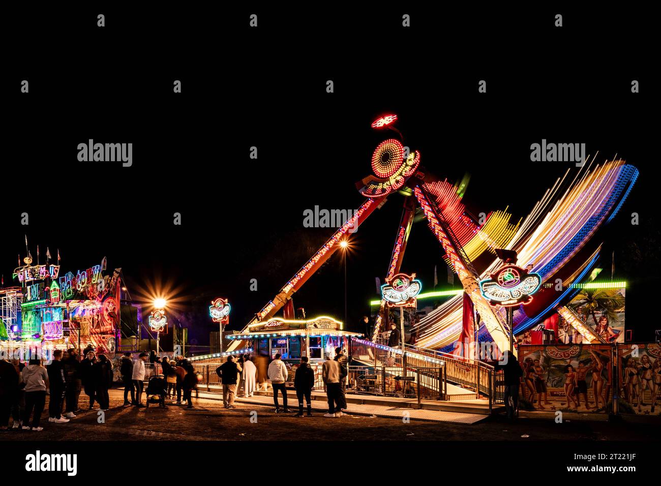 Feature Kirmes/Oktoberfest 15.10.2023, Symbolfoto/Illustrationsbild ...
