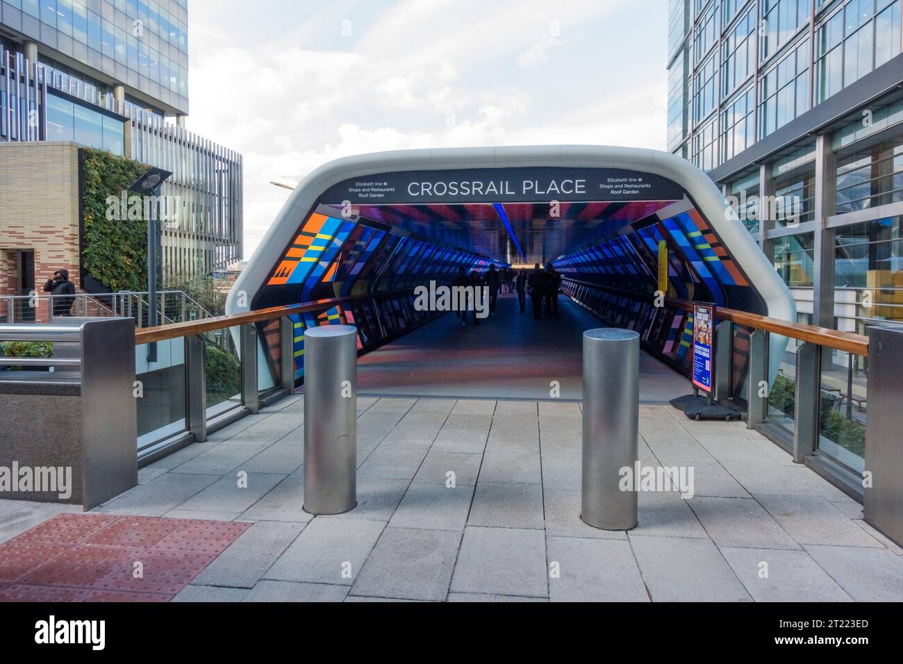 Entrance passageway to Crossrail Place in Canary Wharf, London Stock ...