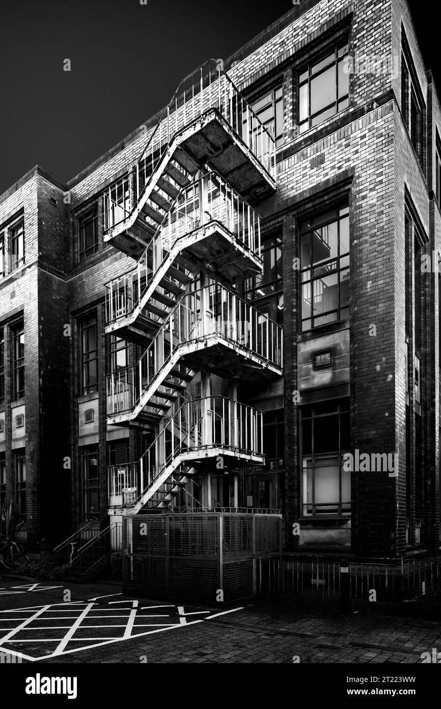 Old fire escape car hi-res stock photography and images - Alamy