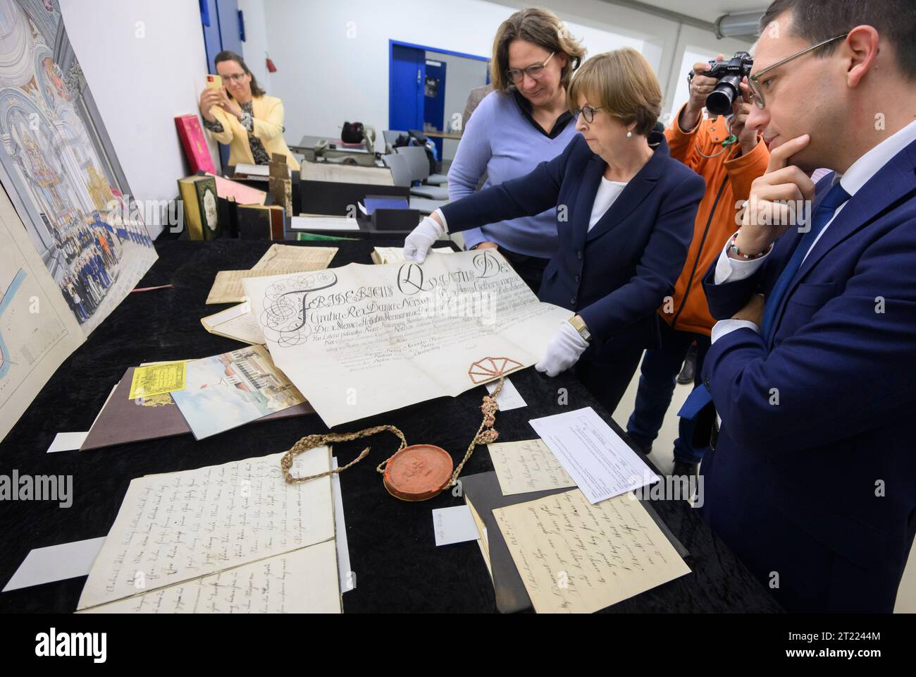 Sabine bock hi-res stock photography and images - Alamy