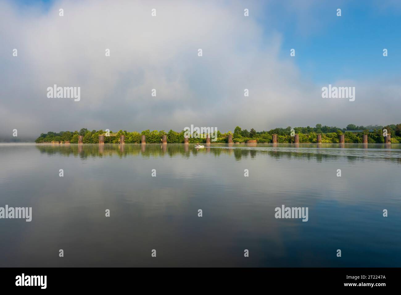 Still water and federal mooring cells on the Ohio River across the ...