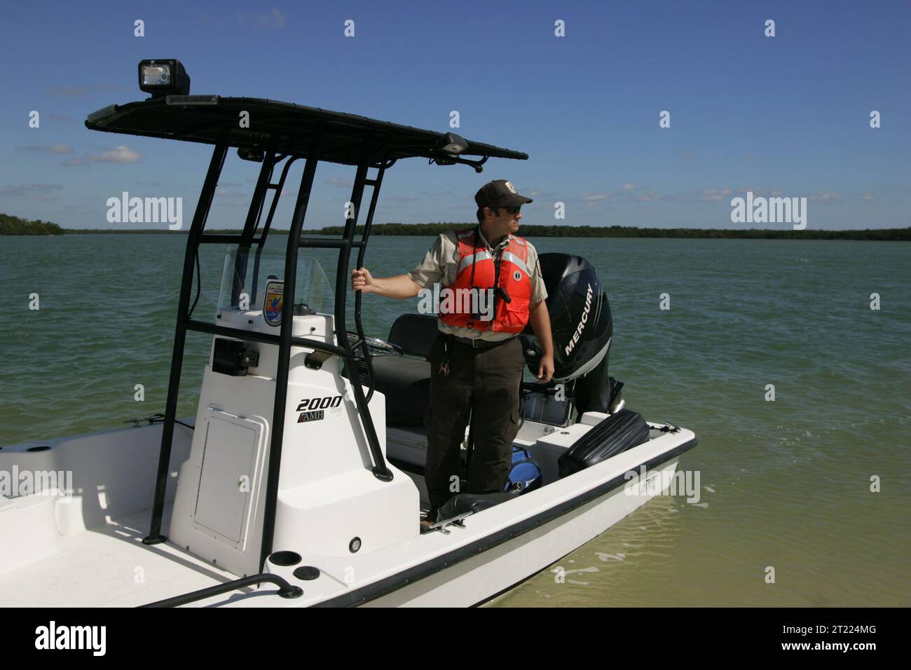 S fish logo hi-res stock photography and images - Alamy