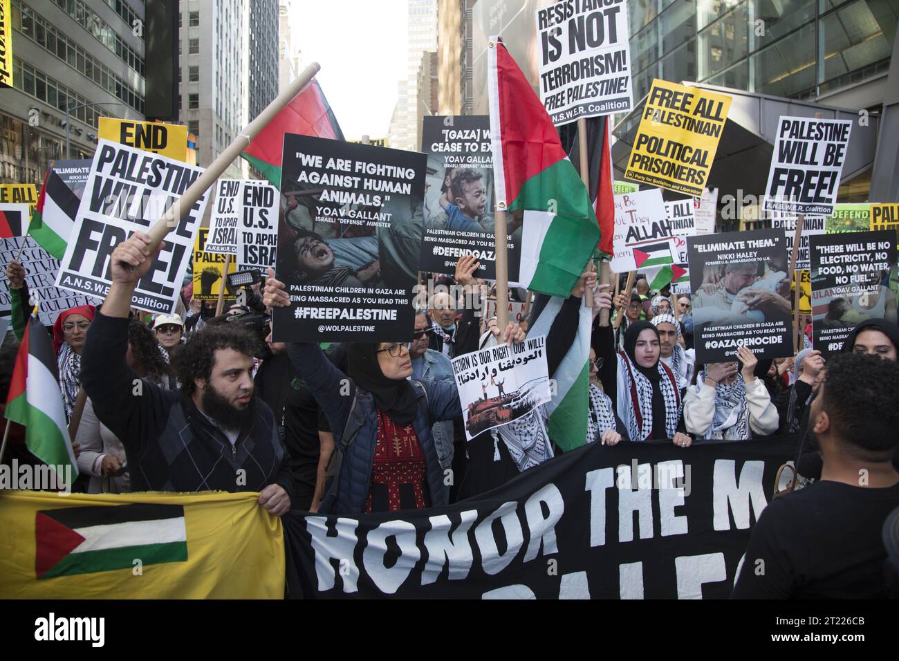 Pro-Palestinian rally in Times Square on Friday the 13th of October ...