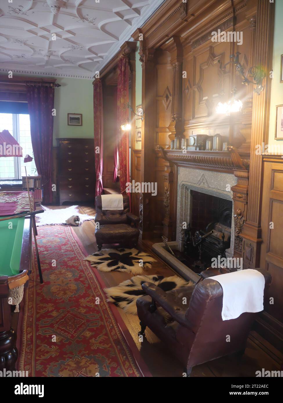 Victorian manor house hi-res stock photography and images - Alamy