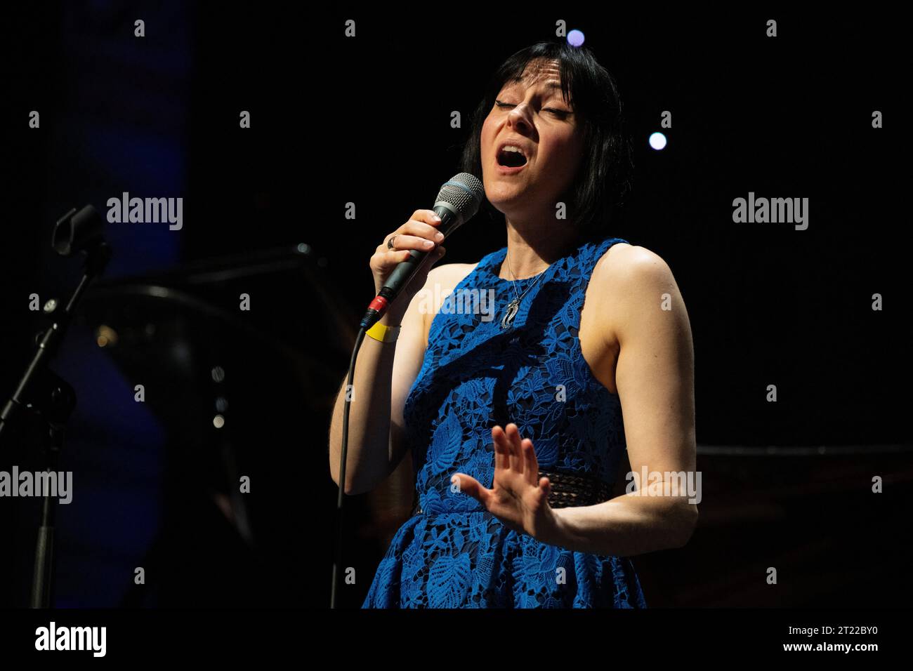 Georgia Mancio sings live with Georgia Mancino Quartet, Scarborough ...