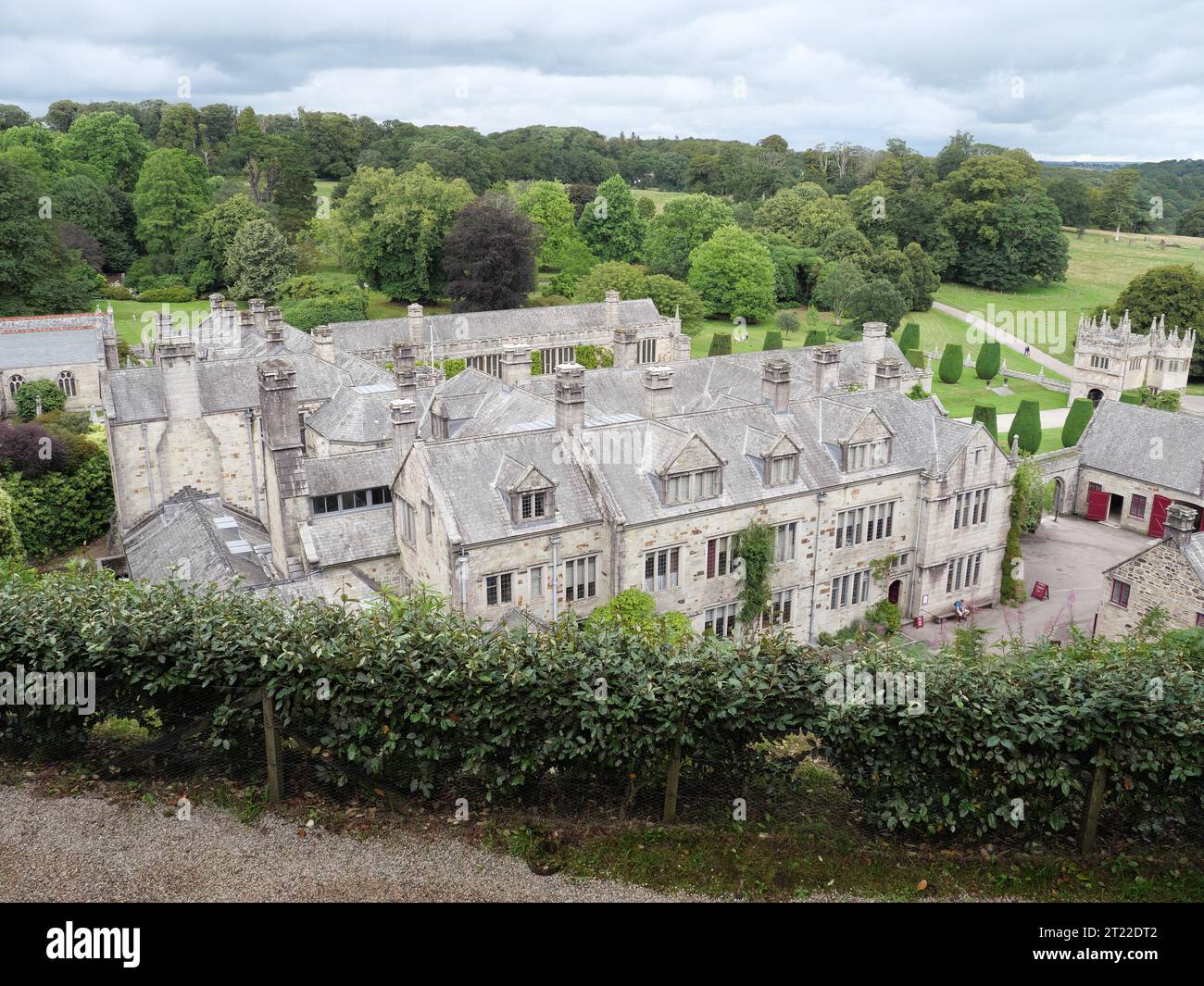 Manor house garden from above hi-res stock photography and images - Alamy