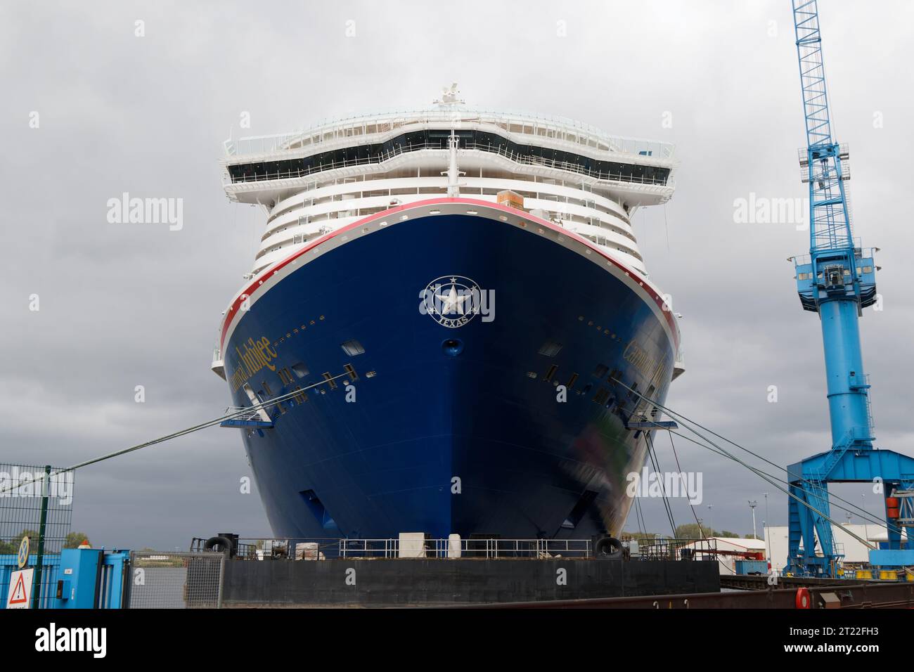 The new cruise ship Carnival Jubilee lies in front of the Meyer shipyard in Papenburg on October ...