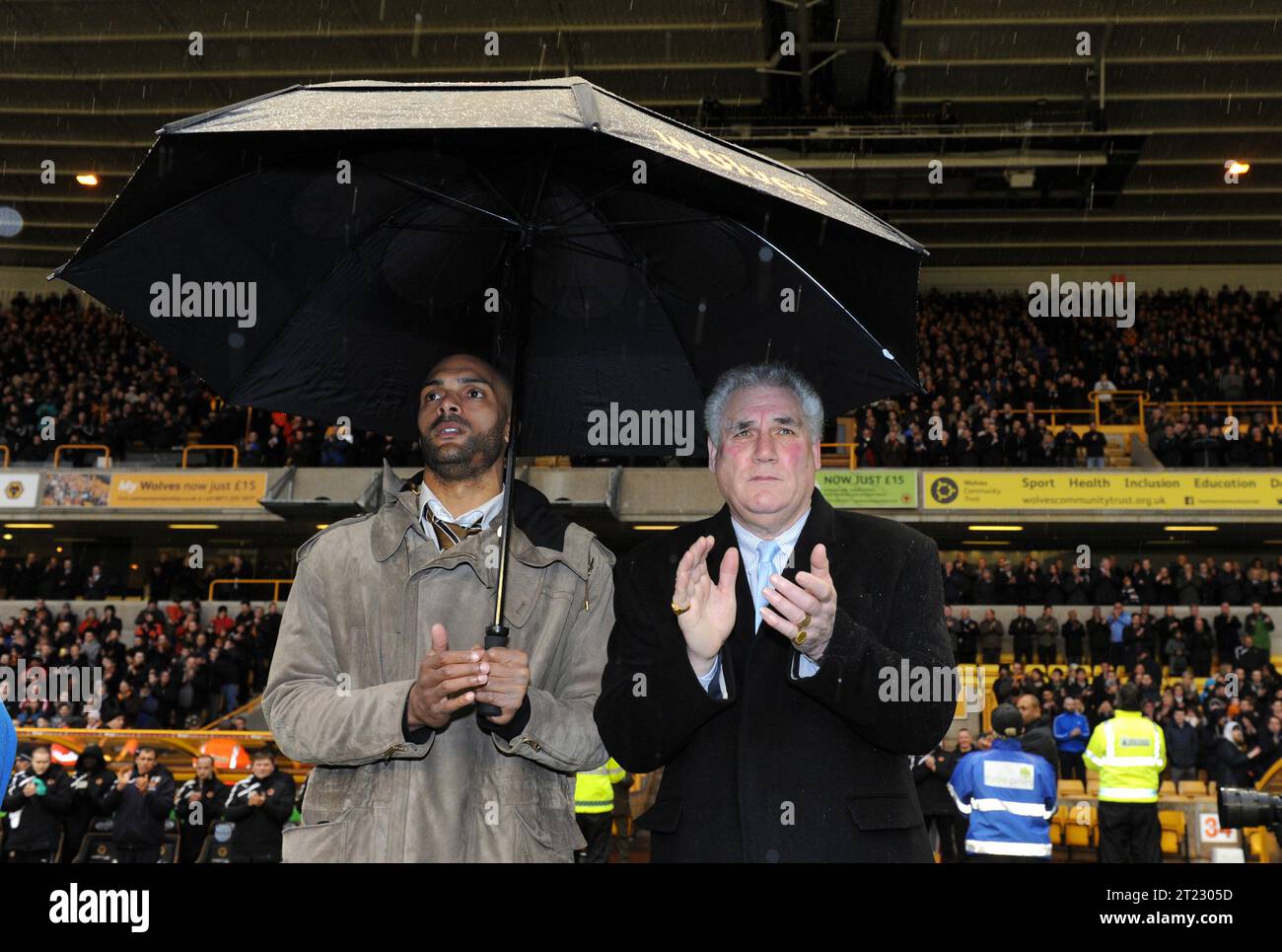 Phil parkes wolves hi-res stock photography and images - Alamy