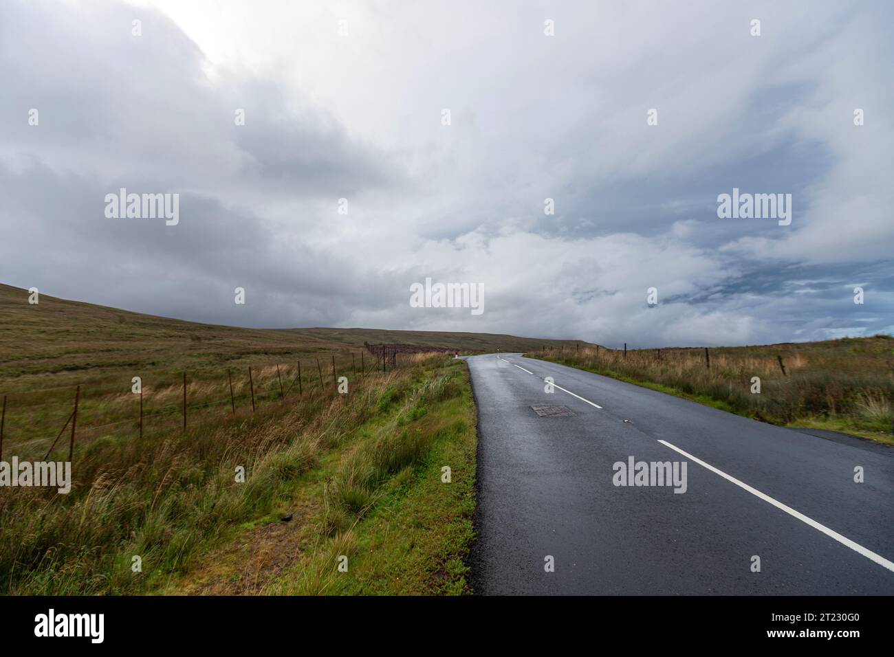 String road hi-res stock photography and images - Alamy