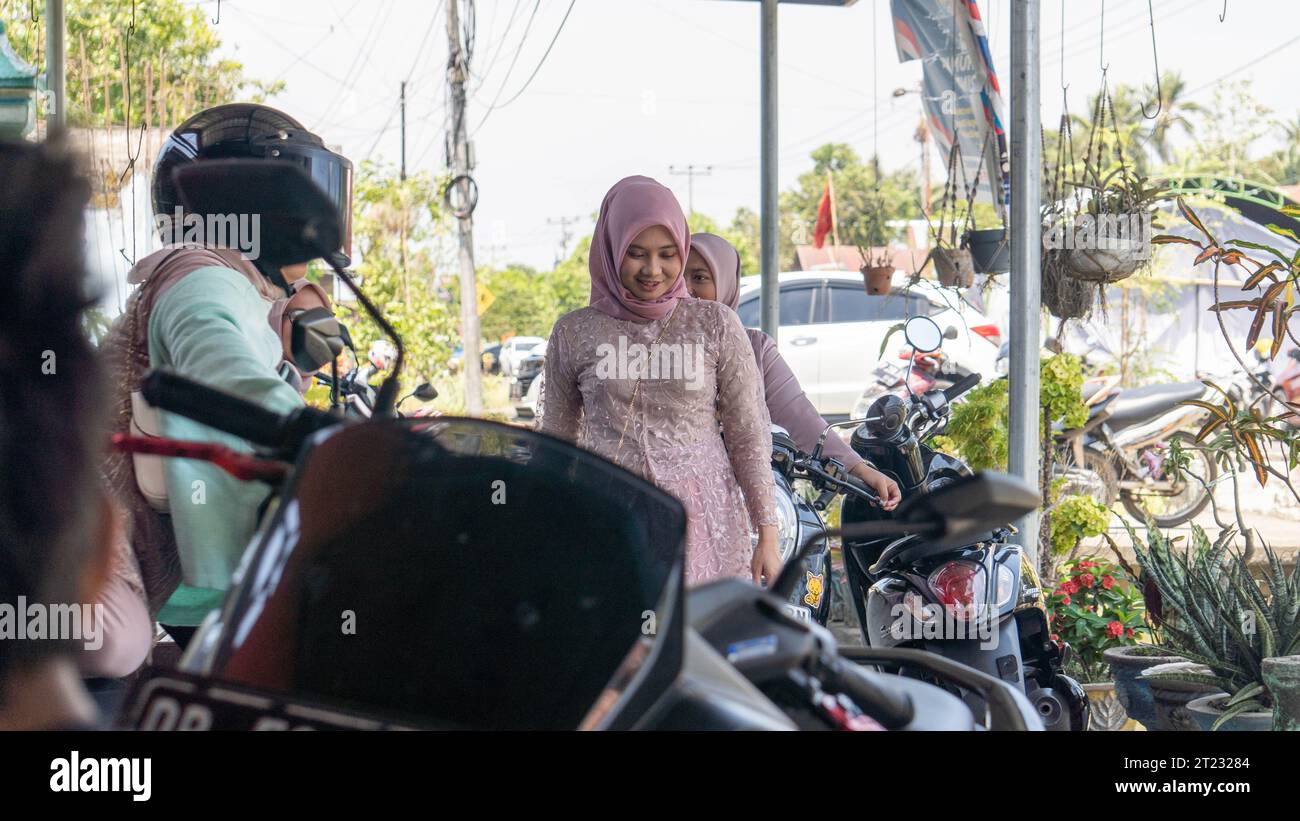 Pinrang Indonesia, October 16, 2023: Woman in Bodo fashion, typical clothing for women from the ...