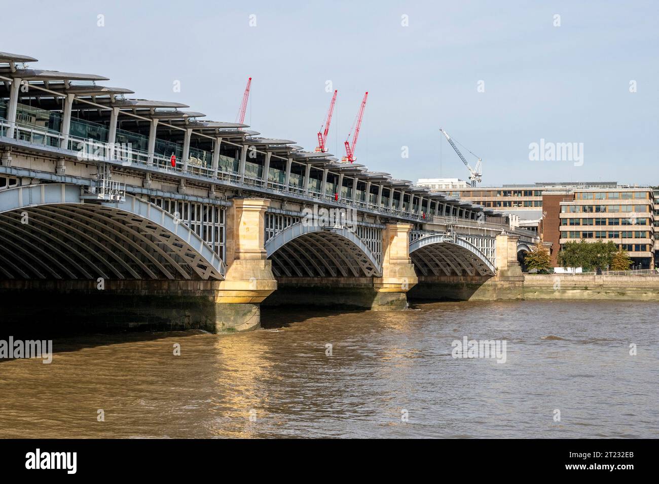 Blackfriars bridge railway hi-res stock photography and images - Alamy