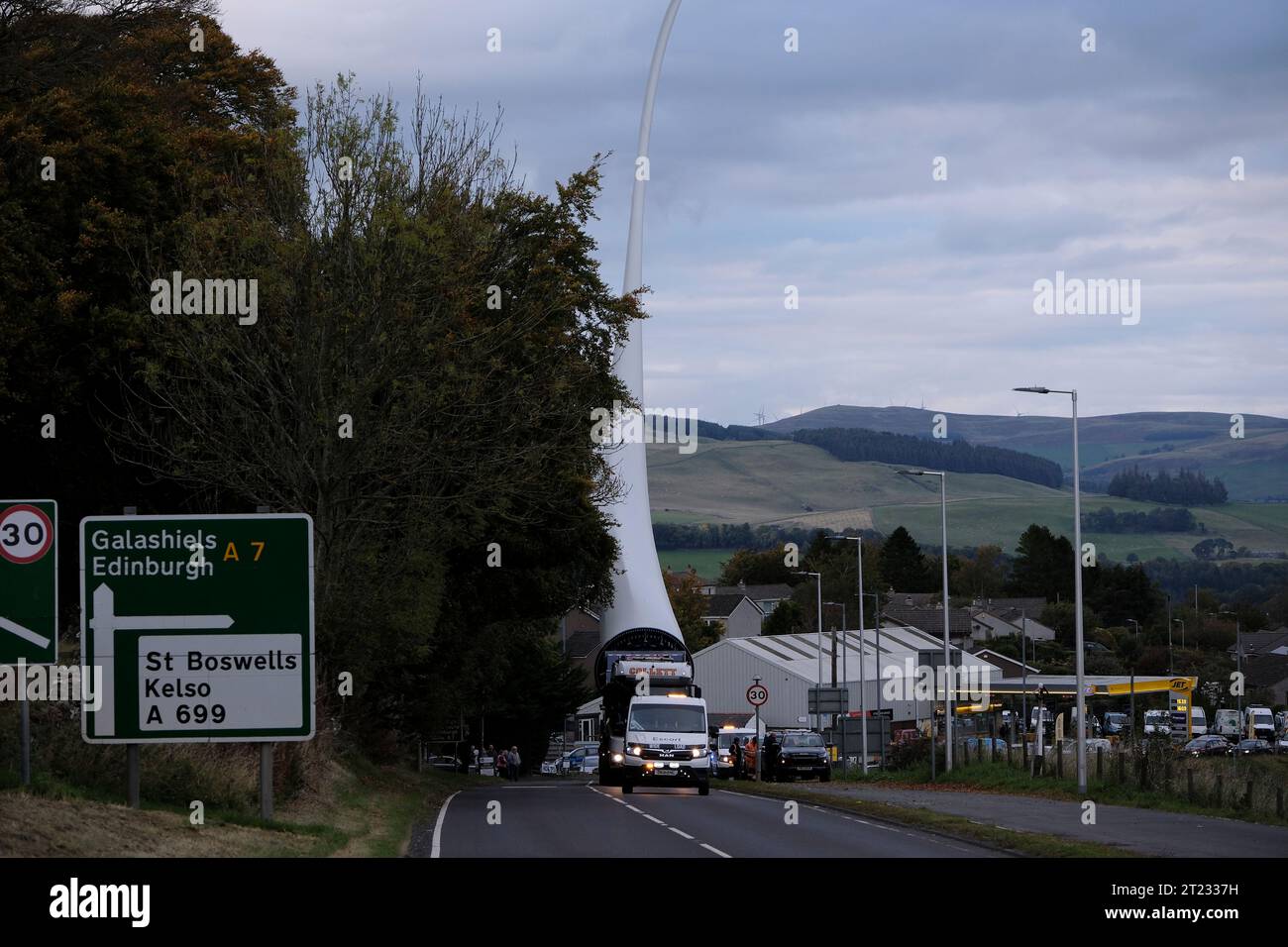 Selkirk, UK. 16th Oct, 2023. A wind turbine blade on route to a new ...