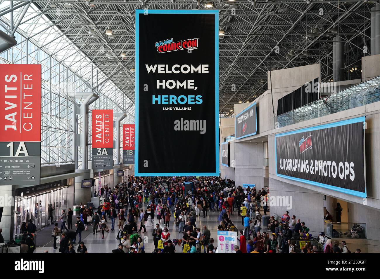 New York, New York, USA. 13th Oct, 2023. Crowds at the 2023 New York ...