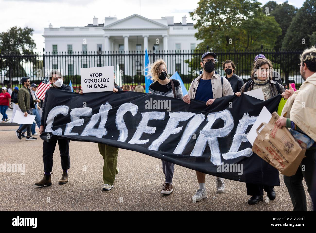 Protestors against IsraelÕs planned incursion into Gaza demonstrate ...