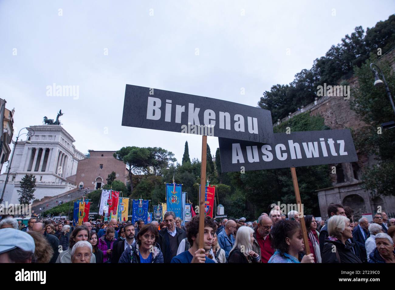Rome, Italy. 16th Oct, 2023. Silent march to commemorate the Jews who ...
