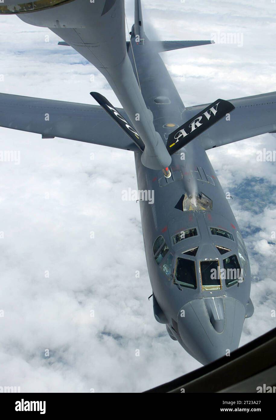 Ein Langstreckenbomber der US Air Force USAF vom Typ Boeing B-52 ...