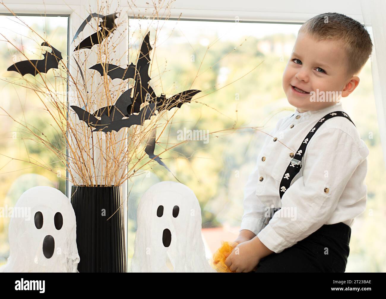 Funny boy paper bat hi-res stock photography and images - Alamy