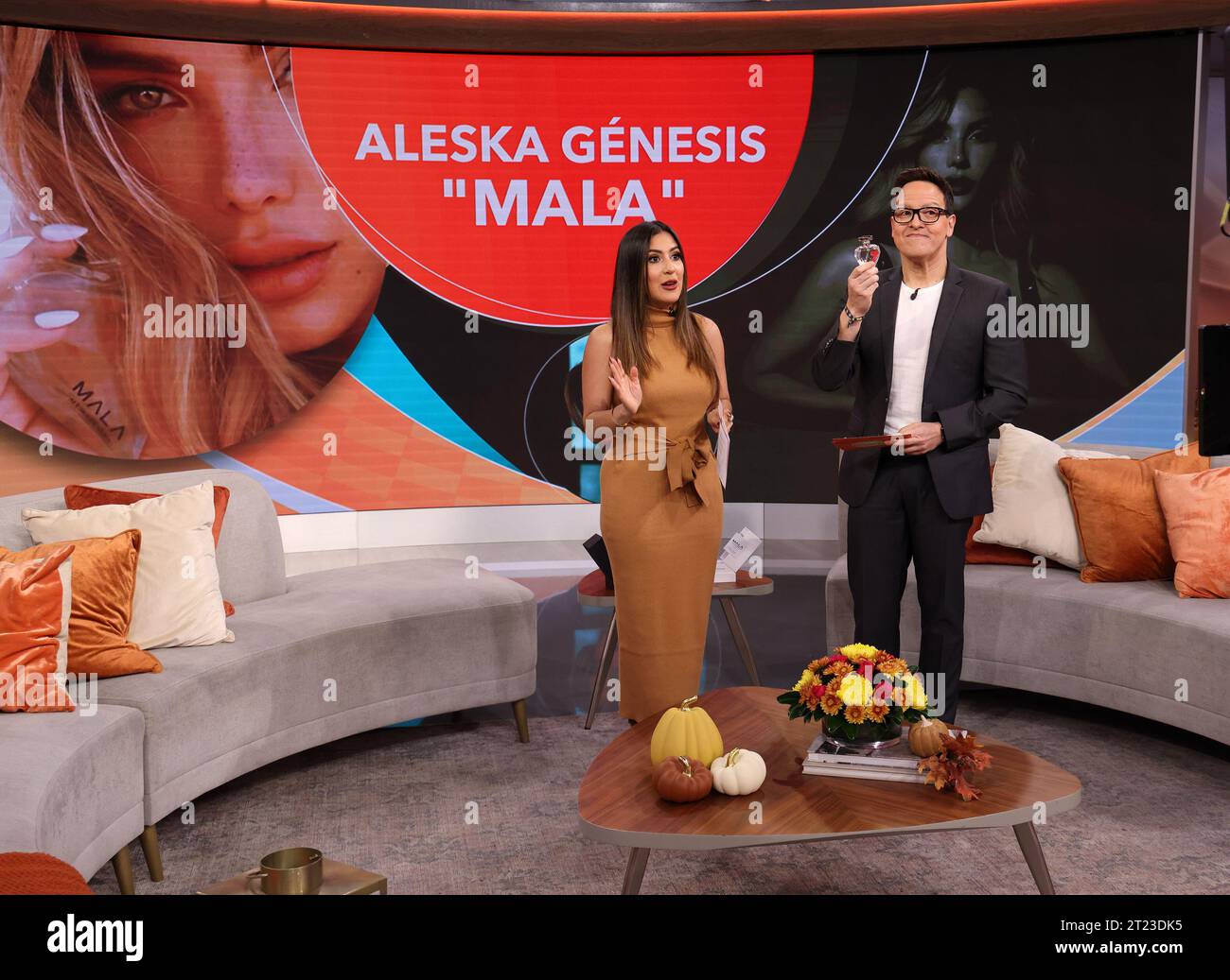 DORAL, FL-OCT 16: Jessica Rodriguez and Raul Gonzalez are seen during ...