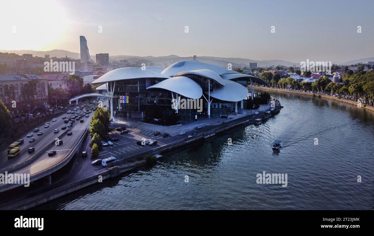 Georgia tbilisi skyscraper hi-res stock photography and images - Alamy