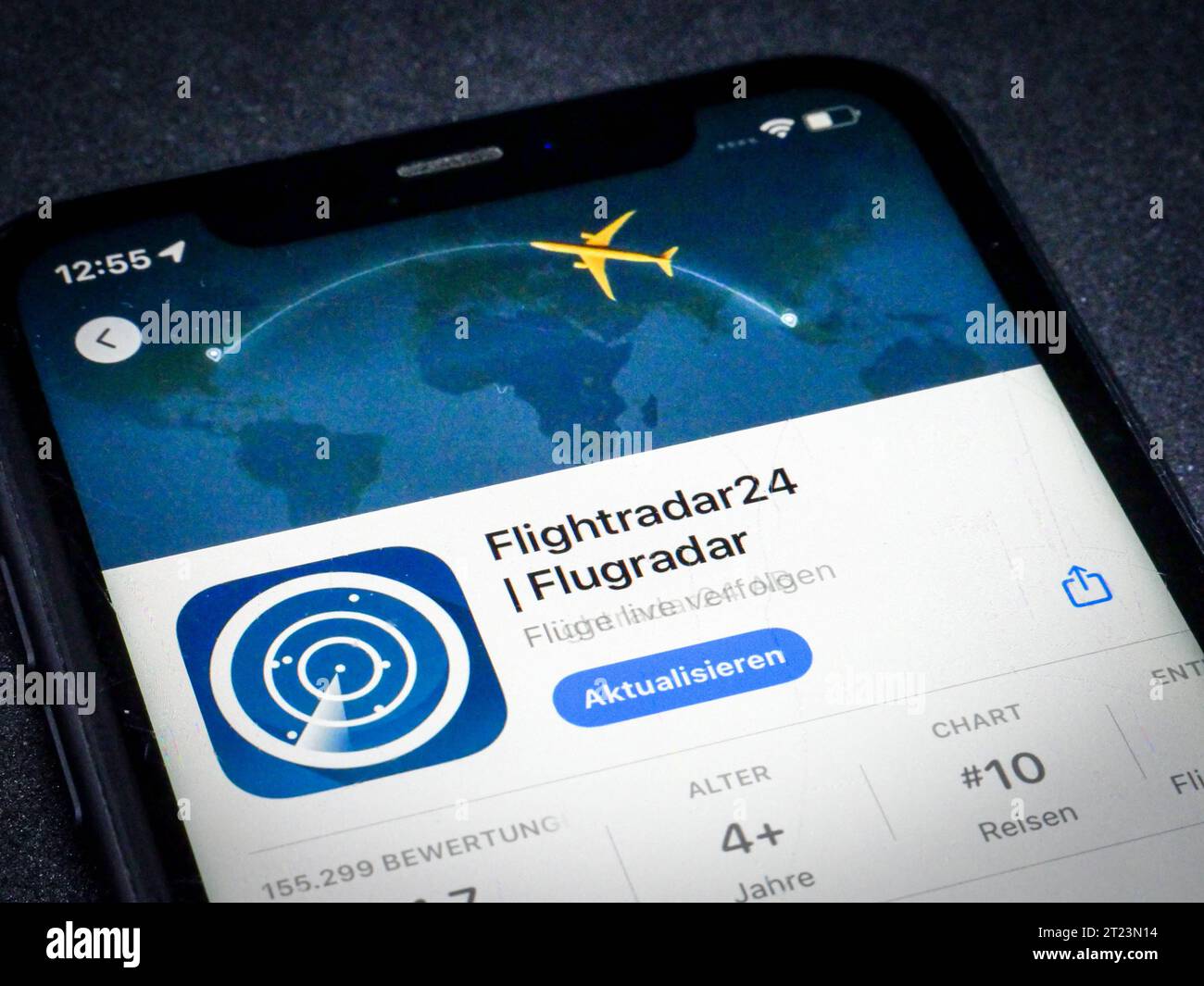 Flightradar24 app hi-res stock photography and images - Alamy