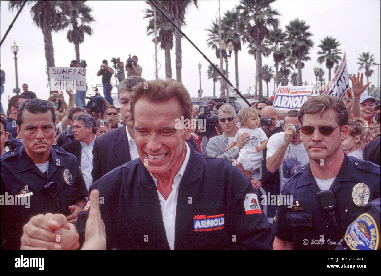 Gray davis arnold 2003 hi-res stock photography and images - Alamy