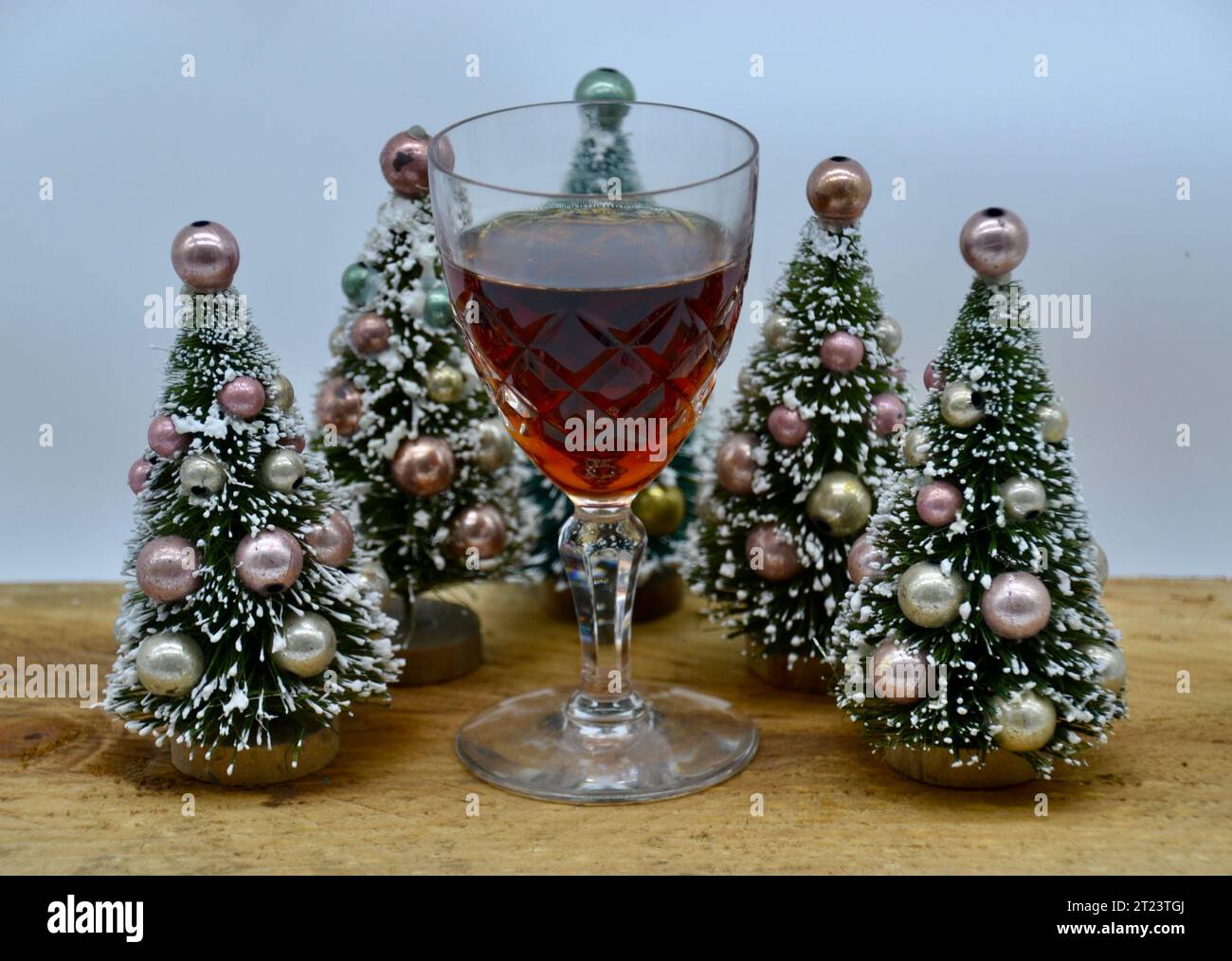 Seasons greetings cute little hi-res stock photography and images - Alamy